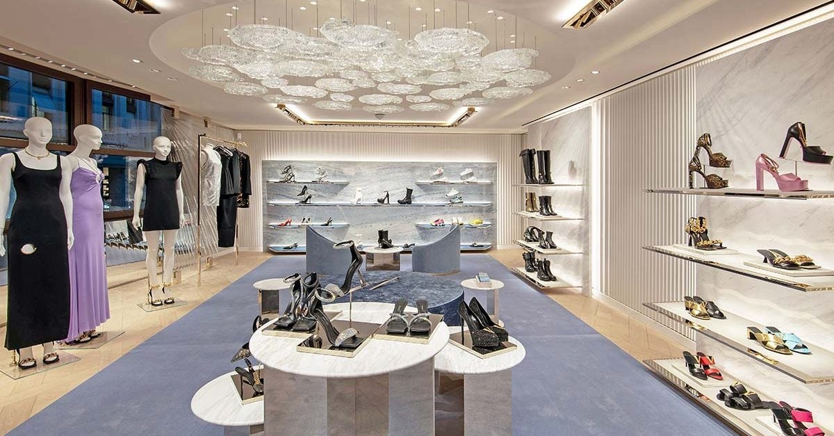 Versace dobija novog vlasnika, a Louis Vuitton i Gucci velikog konkurenta
